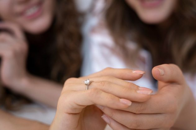 How To Hold A Girl’s Hand? 8 Ways to Show Your True Feelings