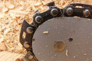 How to Sharpen a Chainsaw Blade - All Methods are Listed!